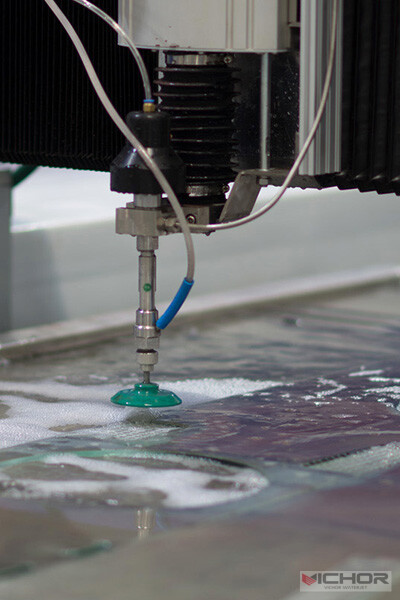 Glass Cutting Machine: VICHOR Breakthrough Wow China Glass